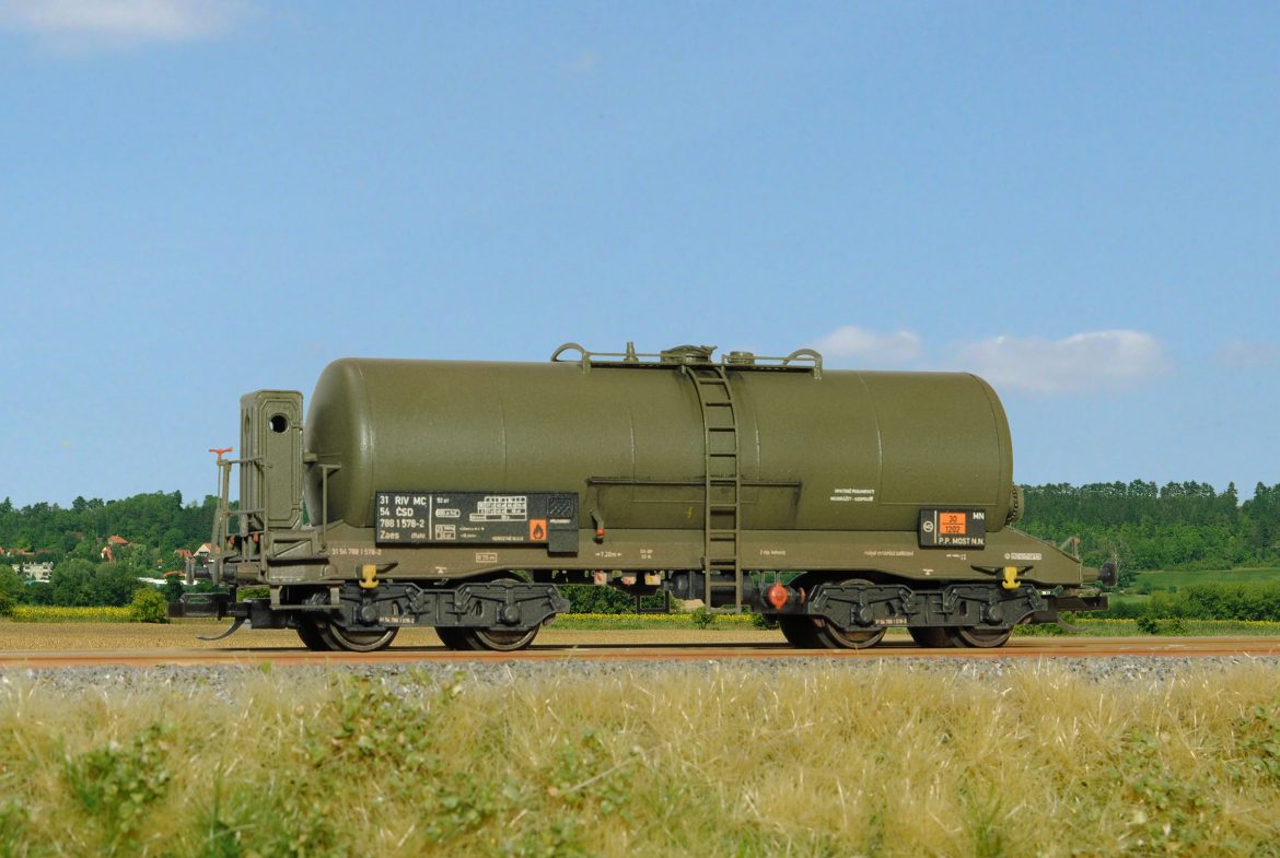 Tank wagon Zaes 30 ČSD 1:120 – SDV model